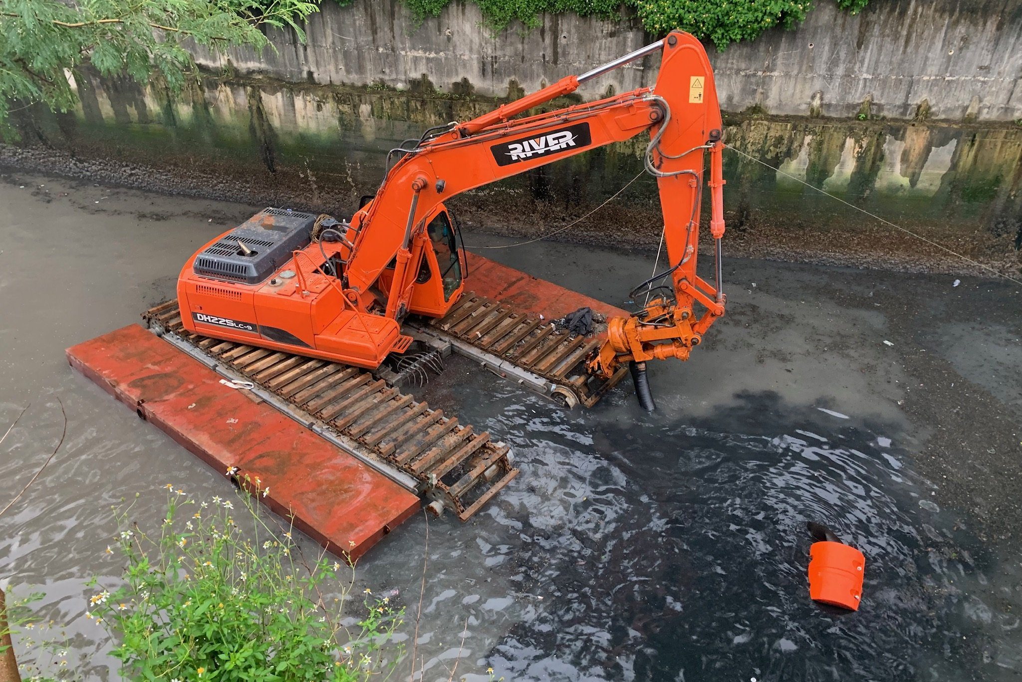 What Do You Know About River Dredging? - River Heavy Industry (RHI)