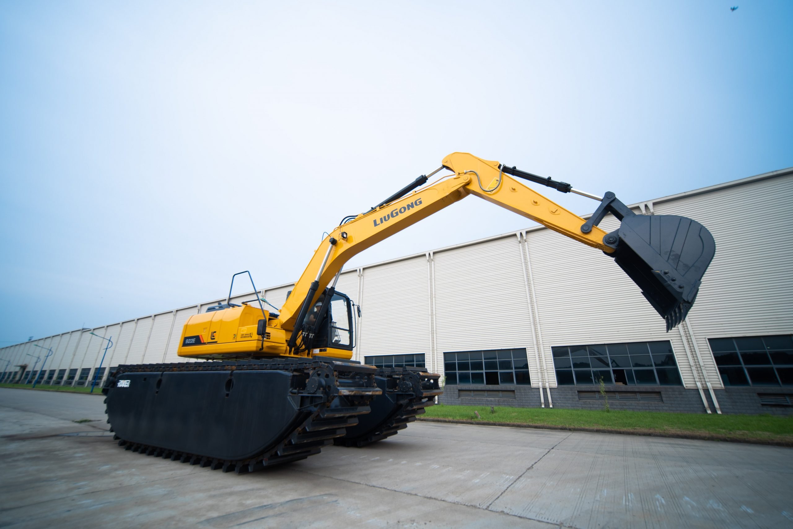 Points to be Noted for Operating the Amphibious Excavator