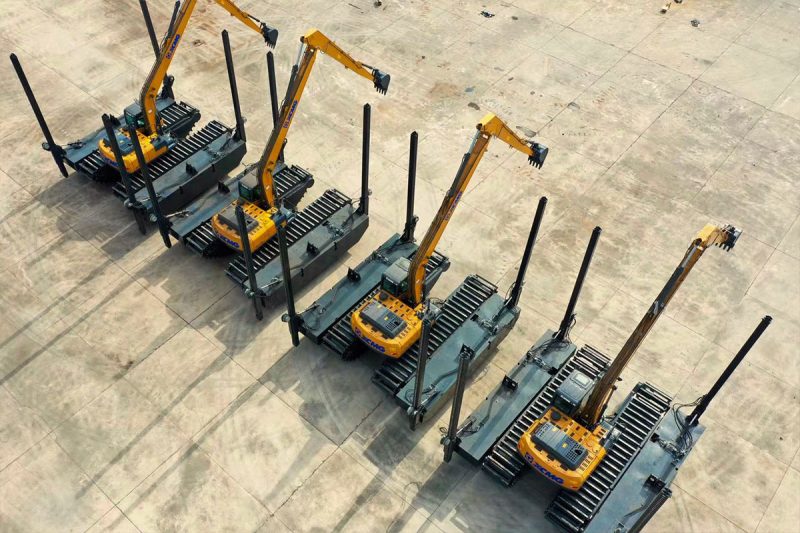 Optimize Amphibious Excavator Depth with Spuds/Hydraulic Positioning Piles