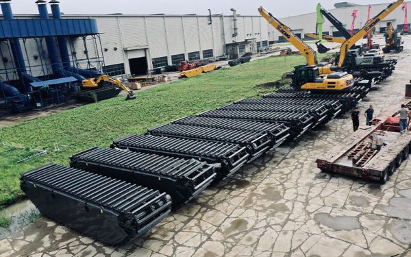 Versatility Amphibious Undercarriage | Ultimate All-Terrain Excavation ...